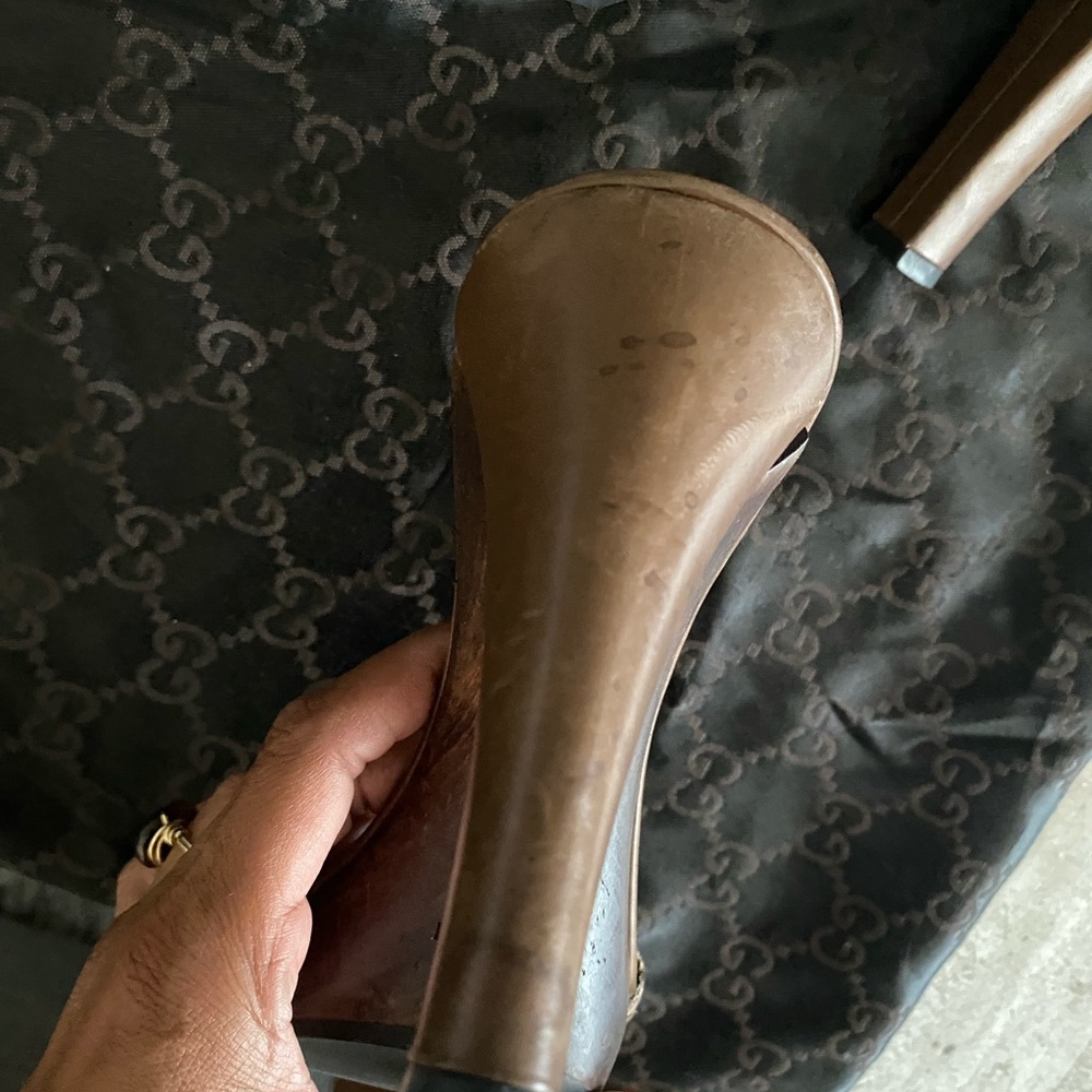 Vintage Gucci Heals, Classic Design..Circa Early 2000… - Gem